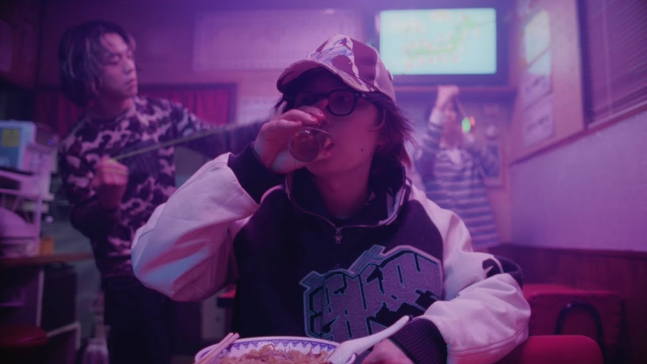 Mega Shinnosuke - 愛とU (Teaser) - YouTube