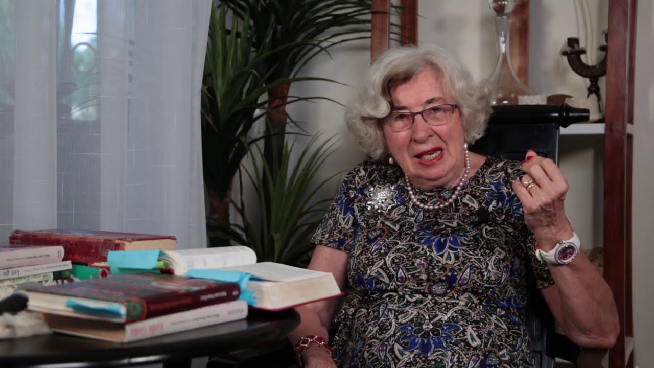 Maria L. Prean - Das Reich Gottes bauen (Teil 3) - YouTube