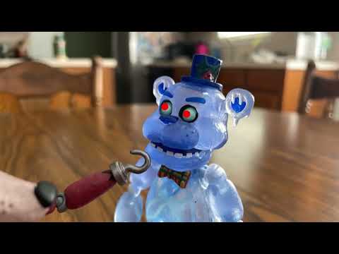 Foxy vs Freddy frost￼bear