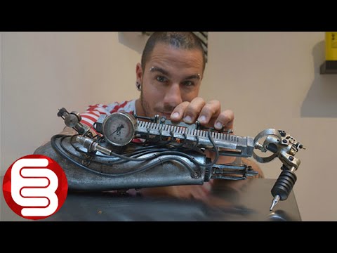Protez Kol İle Dövme Yapmak (Gizli Yetenekler #2)