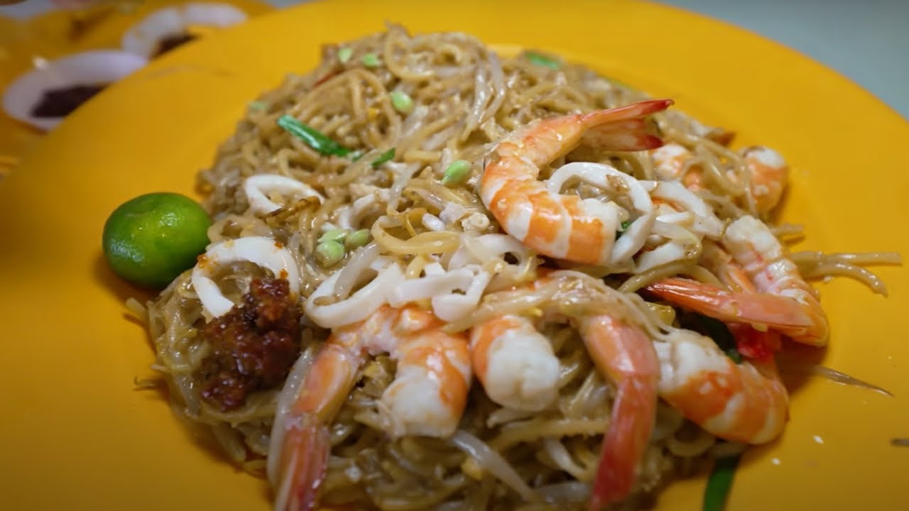 MUST TRY Singapore CHEAP EATS! Best Hokkien Mee in Singapore Hawker ...