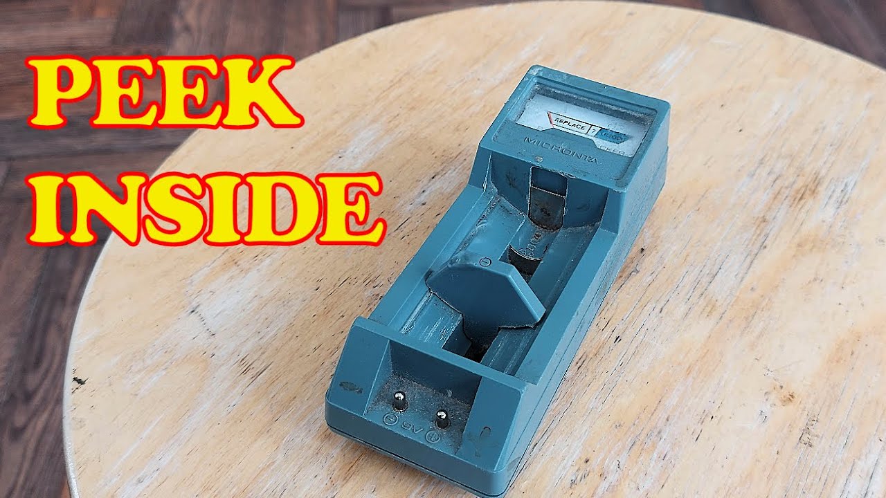 Peek inside a vintage Radio Shack Battery Checker - YouTube