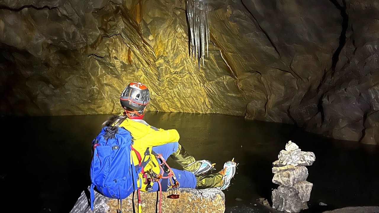 Booming Ice Chasm (2023) - Castle Wildland, AB - YouTube