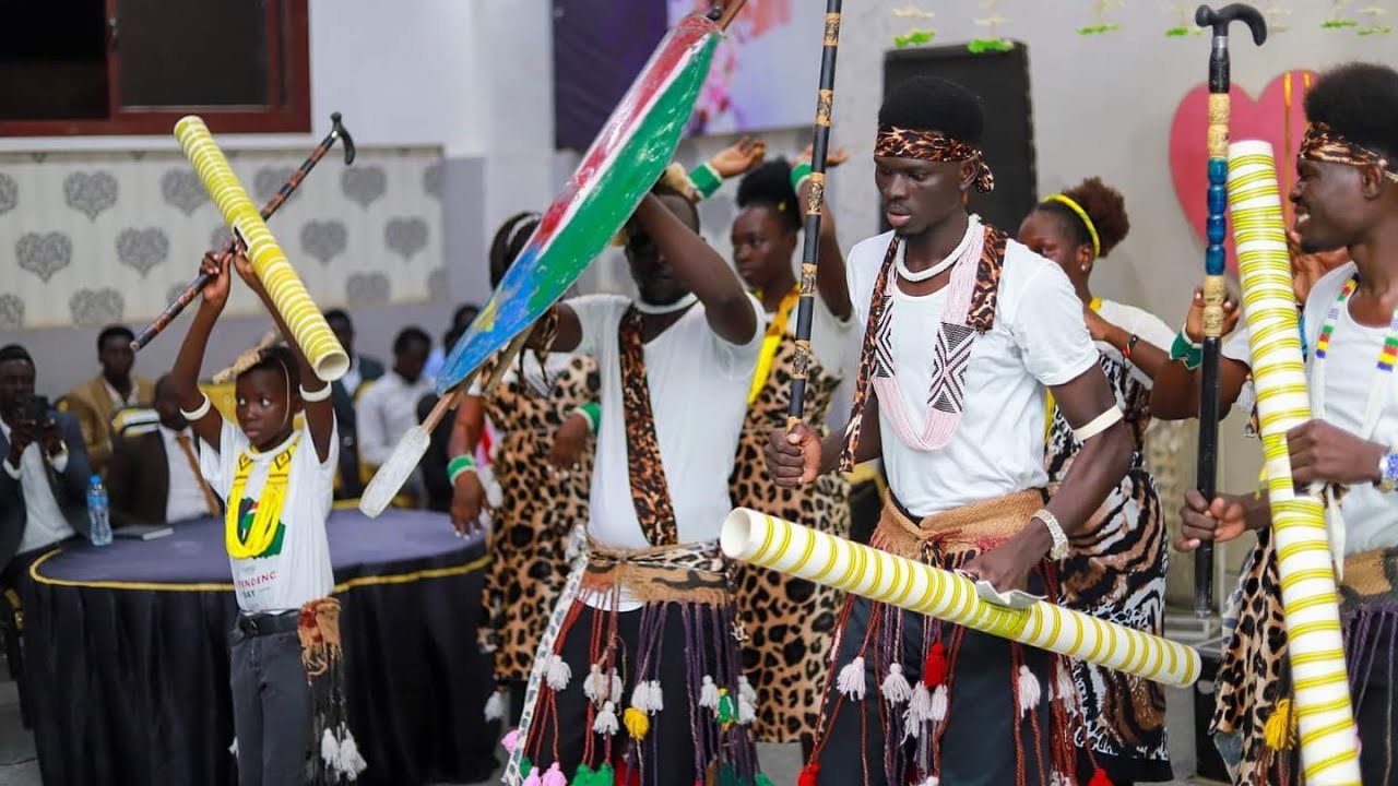 SHILLUK DANCE Chollo Nyikang Okwa song by Thomas Aban - YouTube