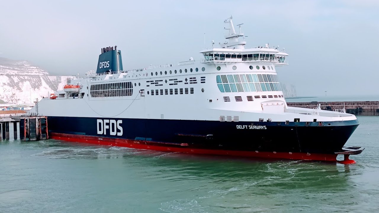 MV Delft Seaways Arriving at Dover, 29/11/22 - YouTube