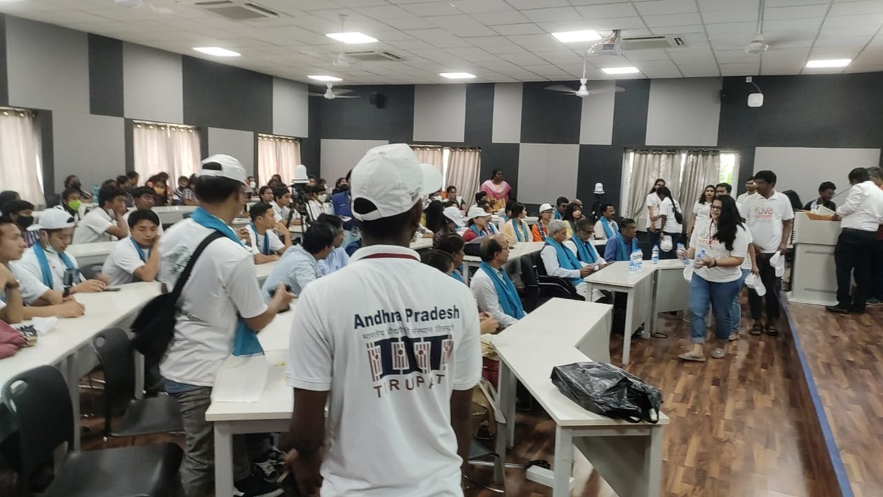 Yuva Sangam Program: Participation and interaction of students who visited Andhra Pradesh - YouTube