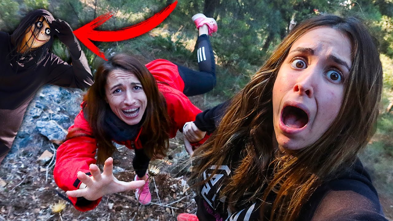 MOMO NOS PERSIGUE POR EL BOSQUE ENCANTADO - YouTube