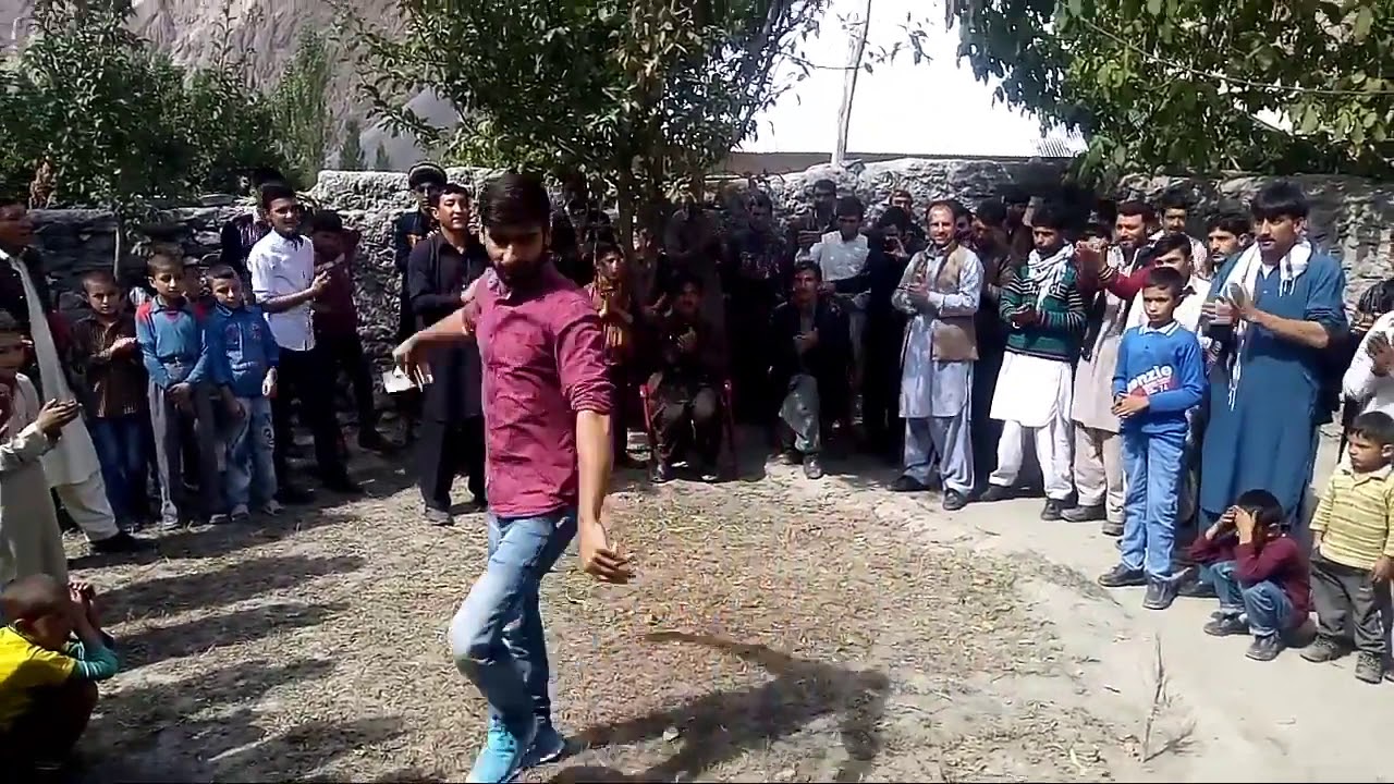 Chitrali Dance By Mr Tanveer Hassan At Brep Upper Chitral 2018 - YouTube