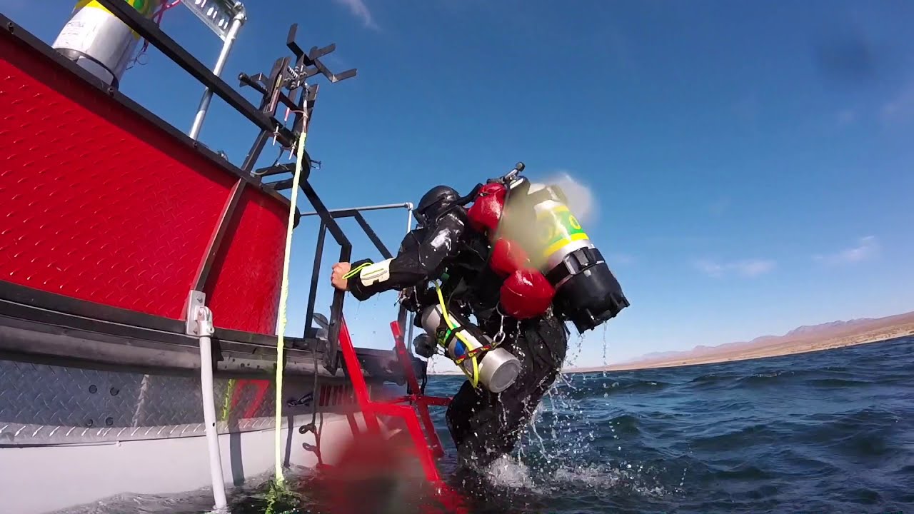 2020-11-14 B 29 Dive on Lake Mead (short version) - YouTube