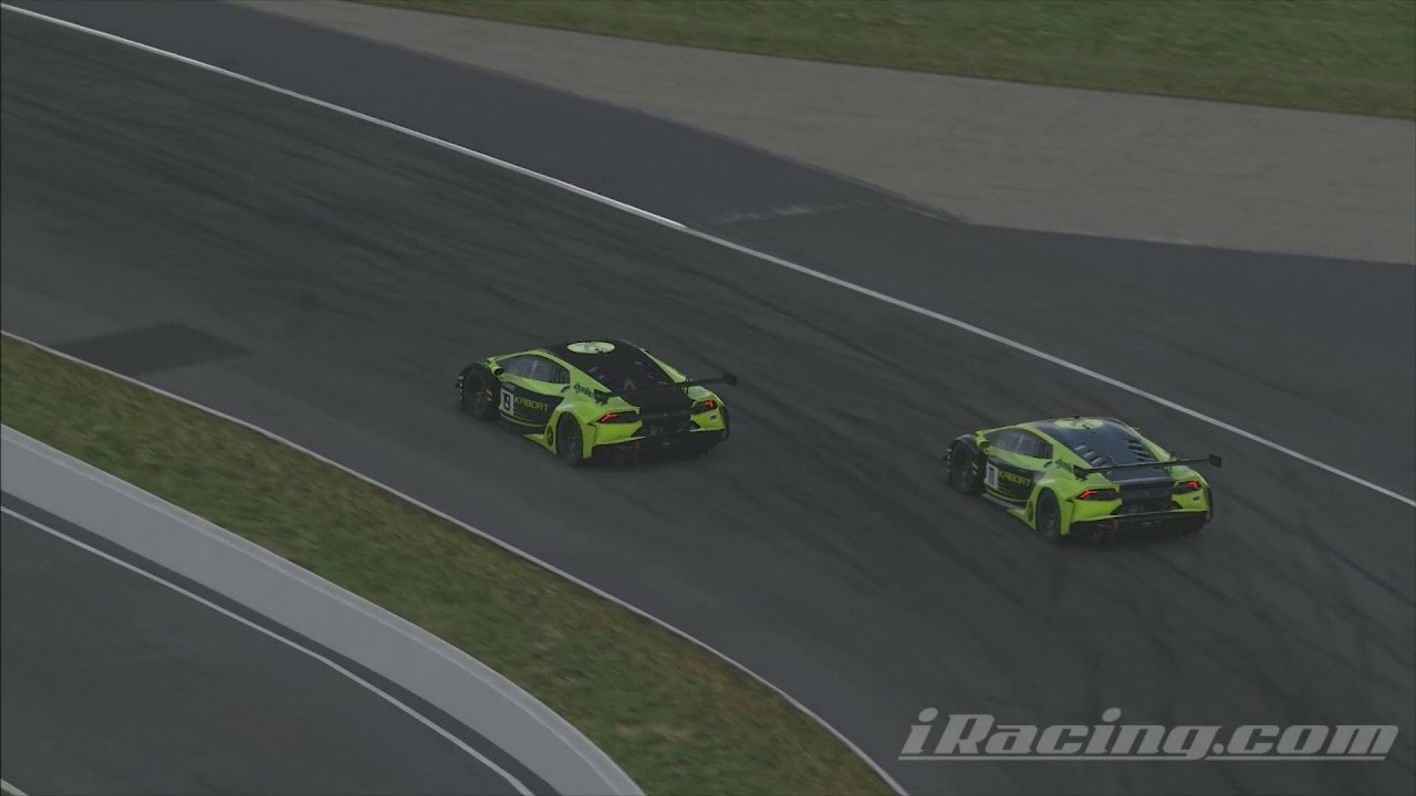 Final Laps Of Daytona Practice Race - Villazon VS Truswell battle - YouTube