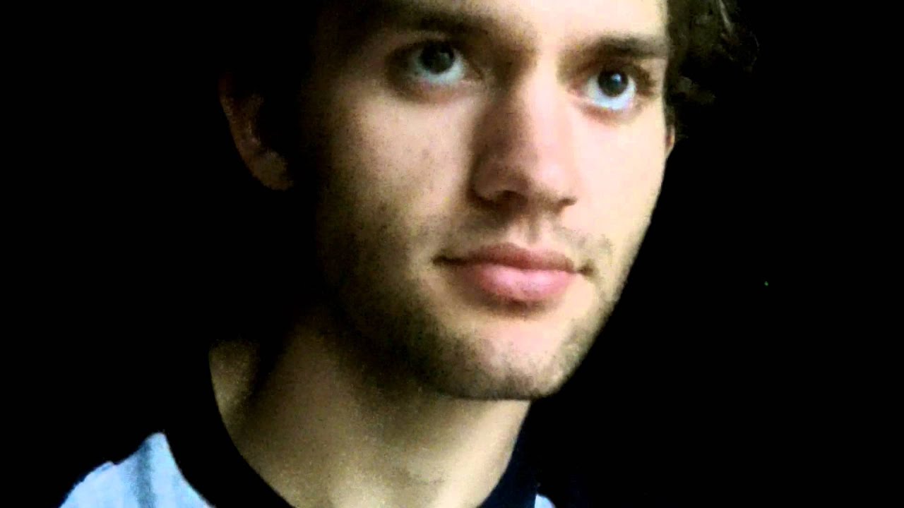 Impression of 'Johnny' from Home Alone - YouTube
