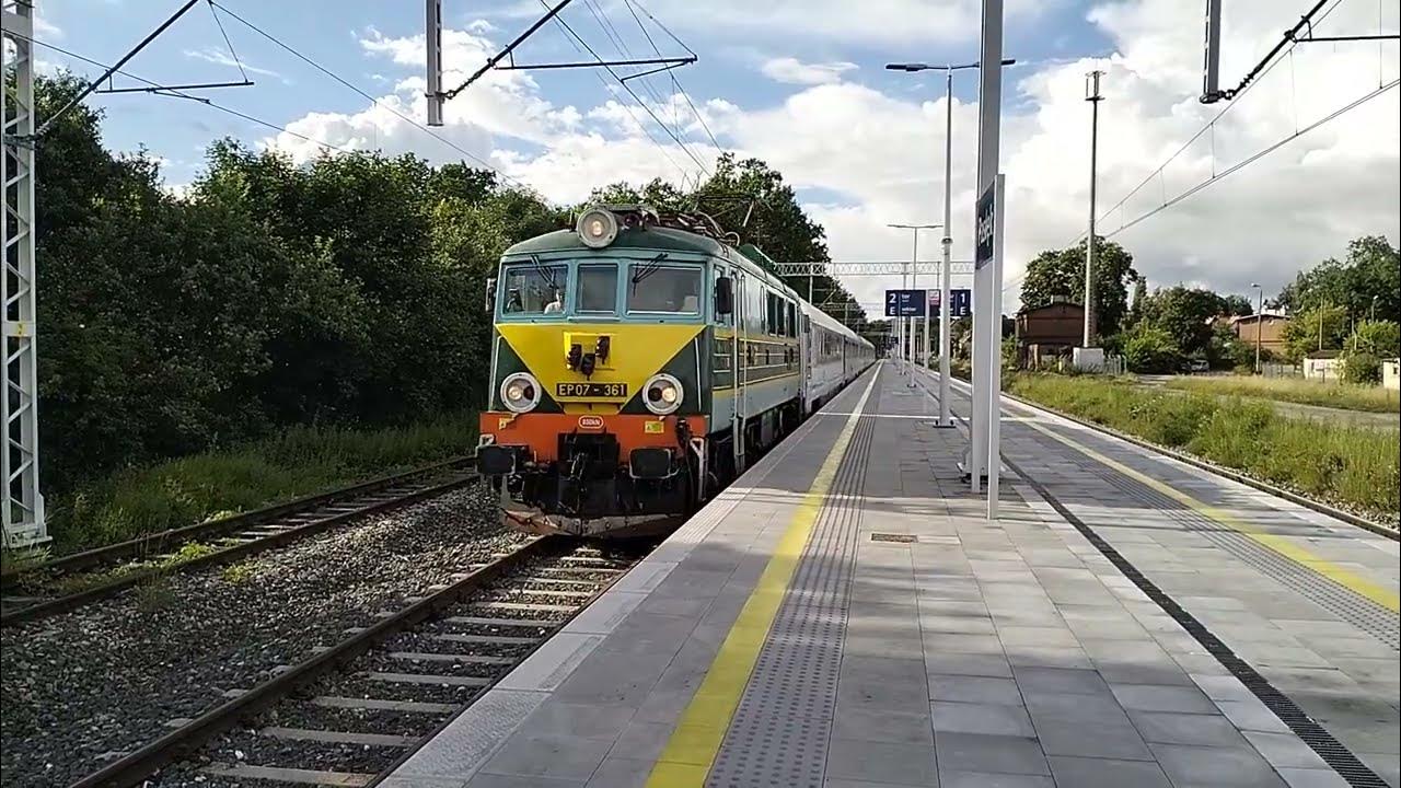 Odjazd EP07-361 z IC Rybak do Białegostoku - YouTube