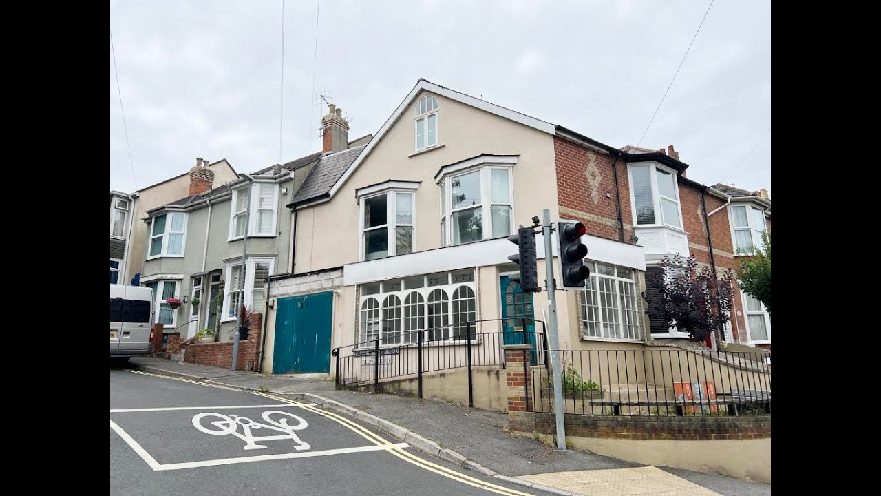 55A Chickerell Road, Weymouth, Dorset, DT4 0BW - November 2024 Auction ...