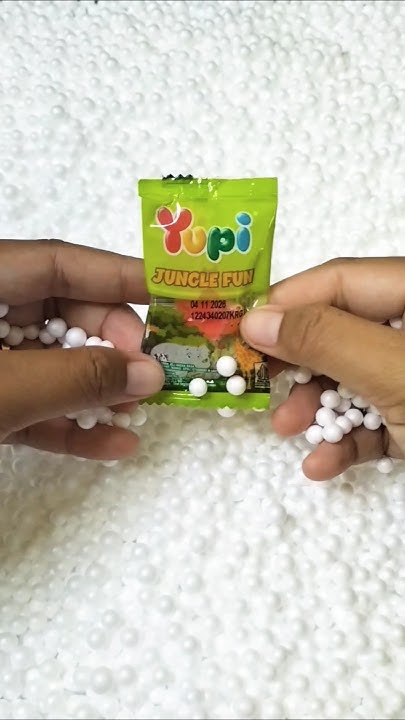 Mencari dan menemukan permen yupi jungle Fun - YouTube
