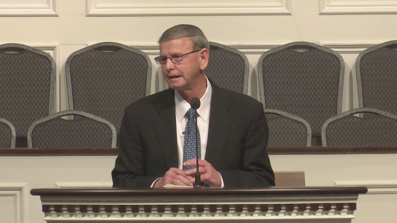 Pastor Dan Carr preaching "How to Keep Your Life from Becoming a Mess ...