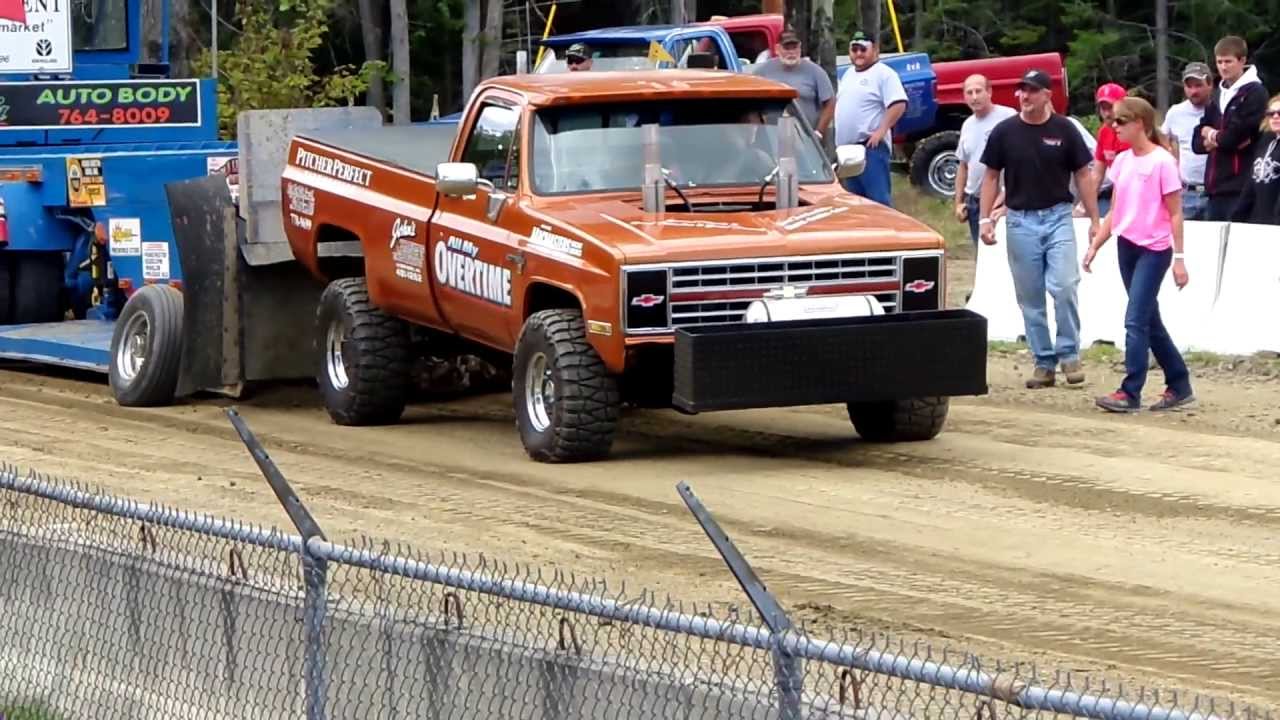 500 HP Chevy 4x4 Truck Pull FAIL BLOWS REAR END!! - YouTube