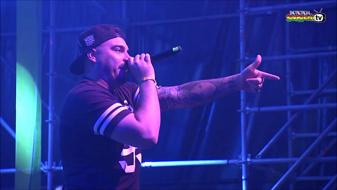MAD DIVISION live @ Lion Stage 2017 - YouTube