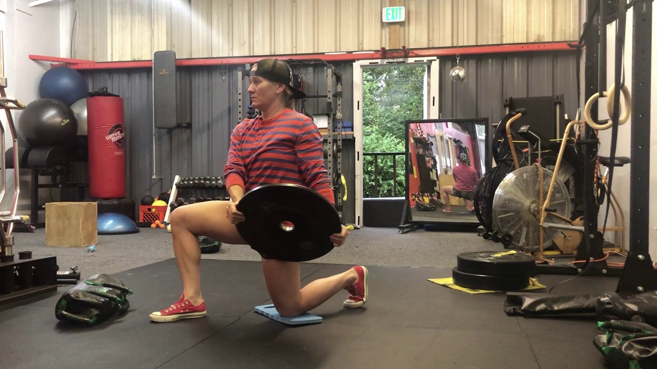 Bumper Plate Lift/Chop in 1/2-Kneeling - YouTube