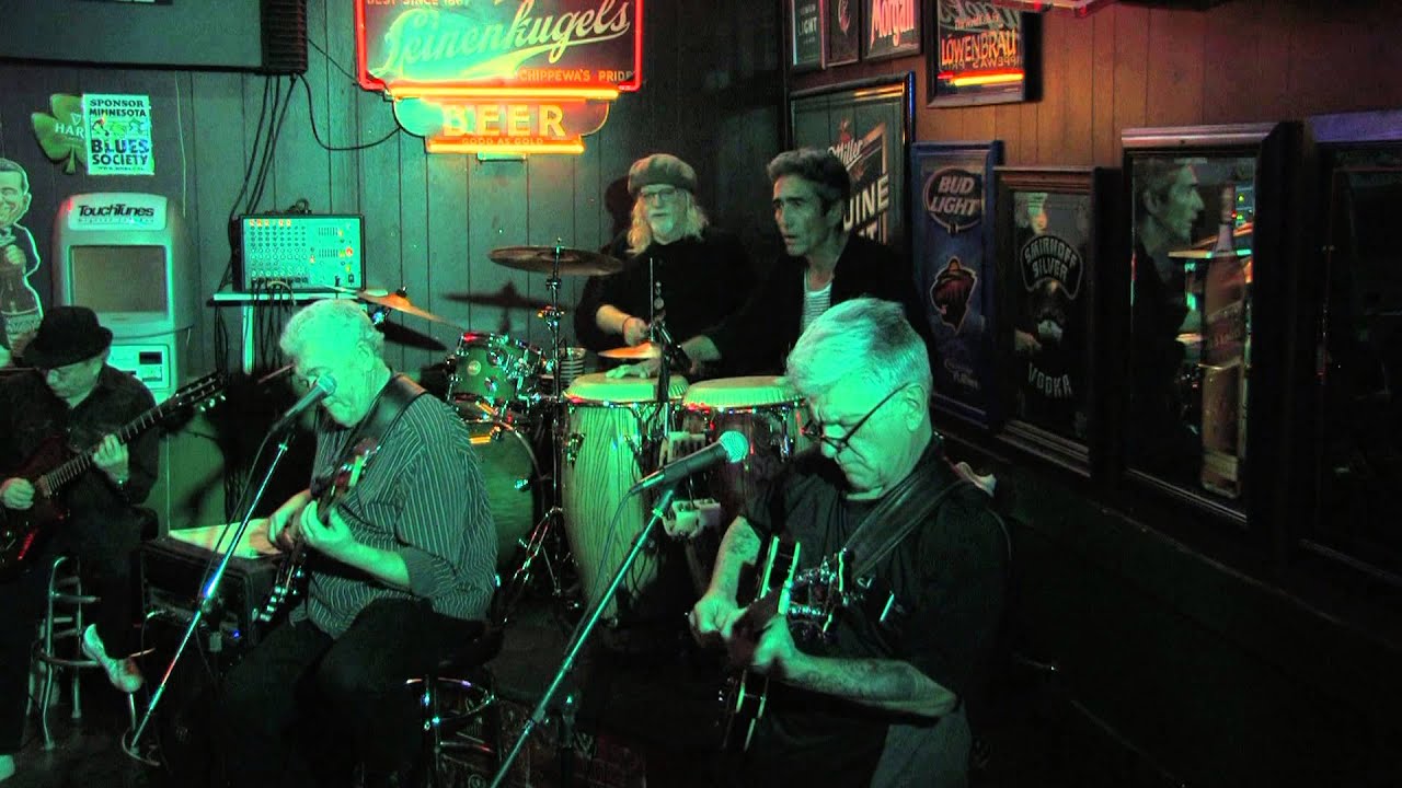 Joe Juliano - Must Be A Fool - YouTube
