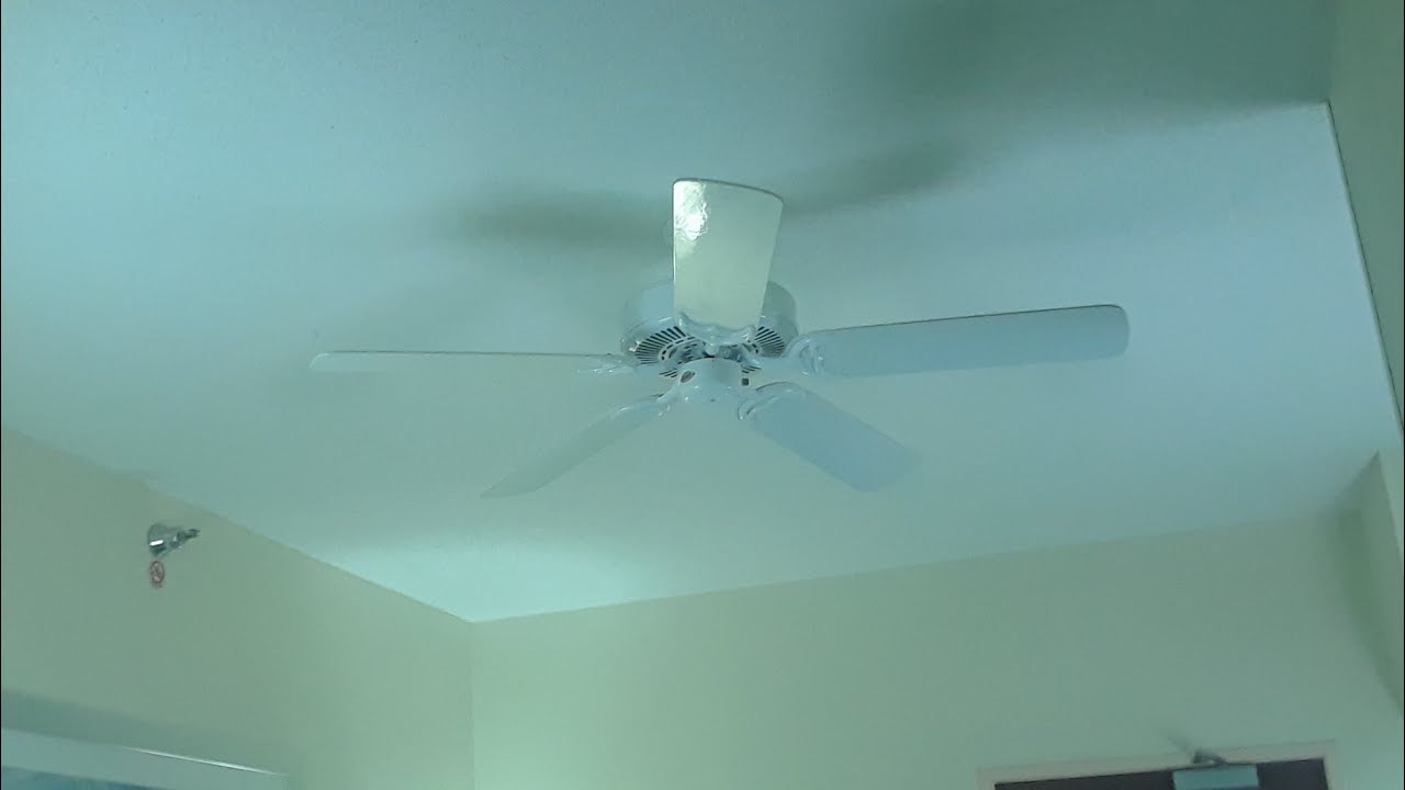 Emerson Designer Ceiling Fan in my Hotel Room - YouTube