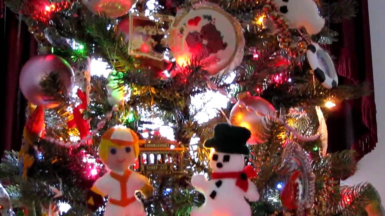 2009 Christmas Tree - YouTube