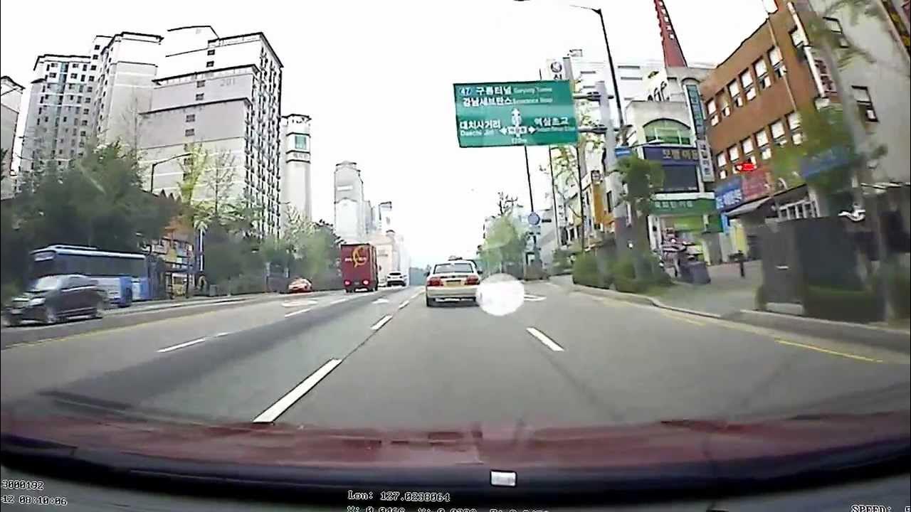 2채널 Full HD 블랙박스 불스아이 ETK-B3500 - 주간영상1 - YouTube