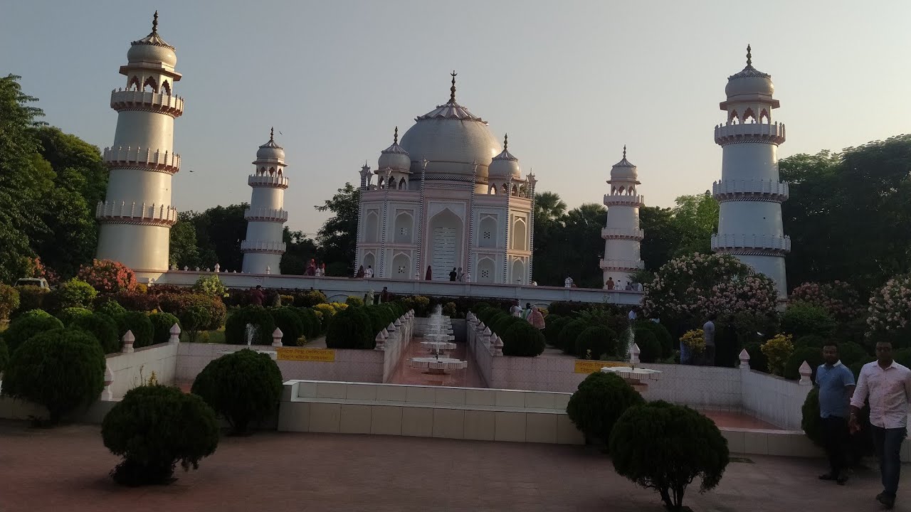 Taj Mahal, Pyramid, Behula's Bridal House; তাজমহল,পিরামিড, বেহুলার বাসর ...
