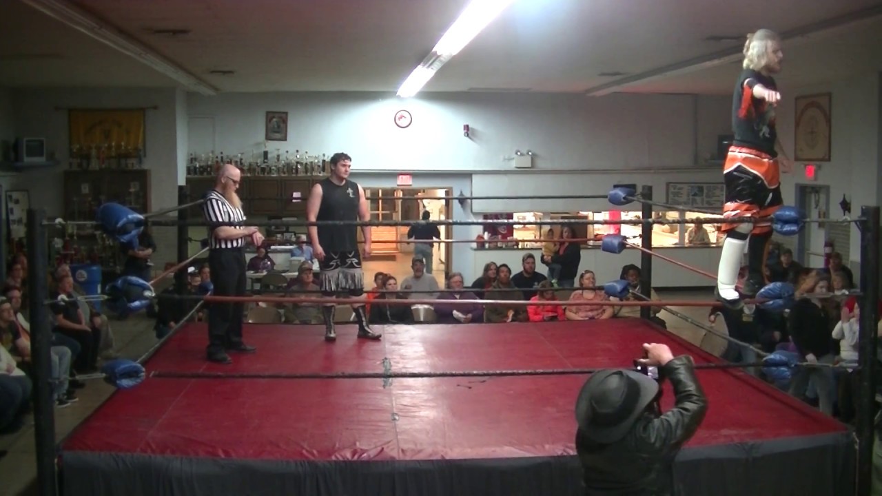 sWo Bad Moon Rising (11/26/16) - Greg Garvin vs Drake Mellow - YouTube