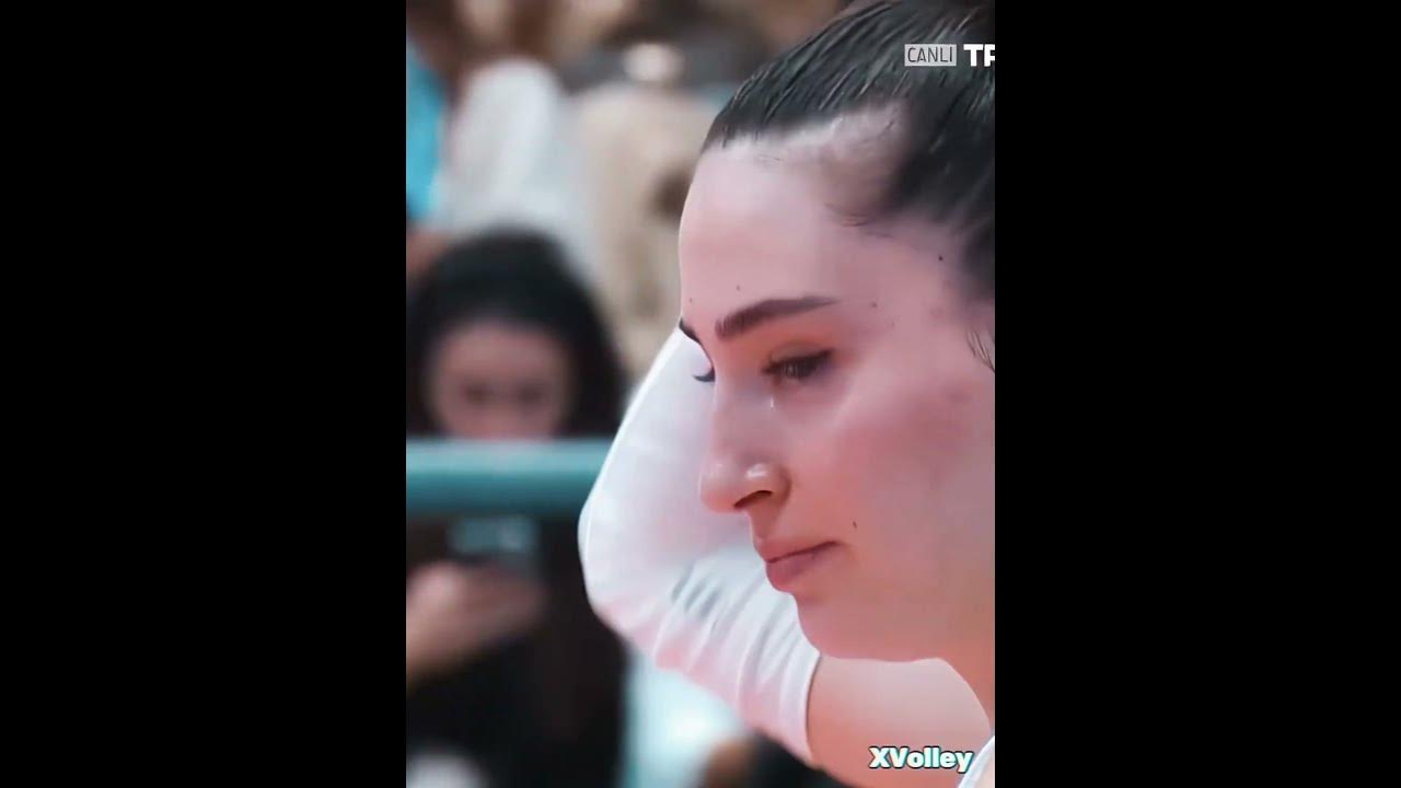 Saliha Şahin 🆚 Sarıyer Bld. | 12 Sayı, %43h, +9 WL, 2 Blok #voleybol #fileninsultanları - YouTube