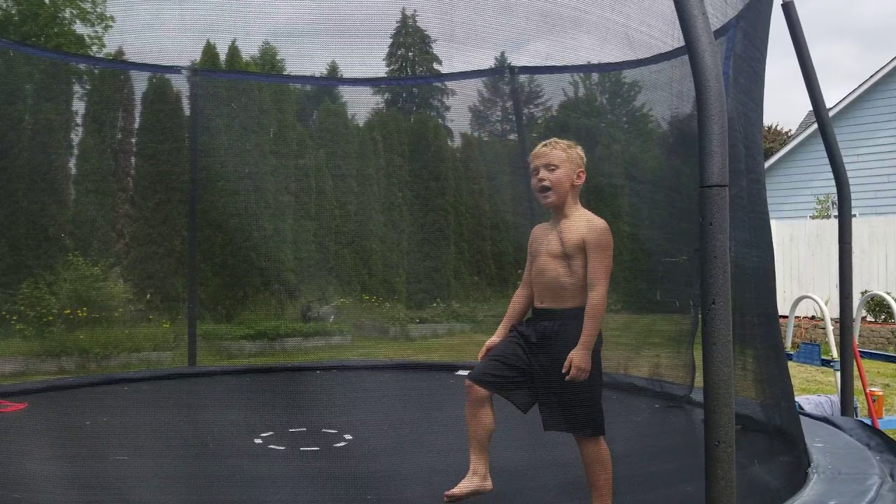 Best flipper boy - YouTube