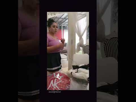 tante sarah live ig goyang baju pinky