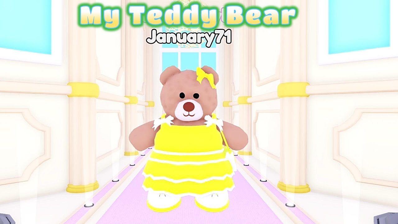 I Played a Roblox Teddy Bear Fashion show - YouTube