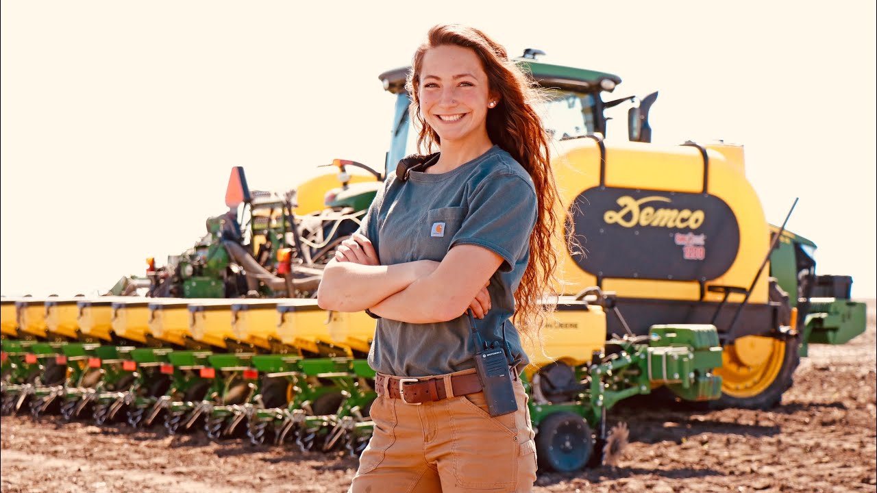 Intro to me!!! - YouTube