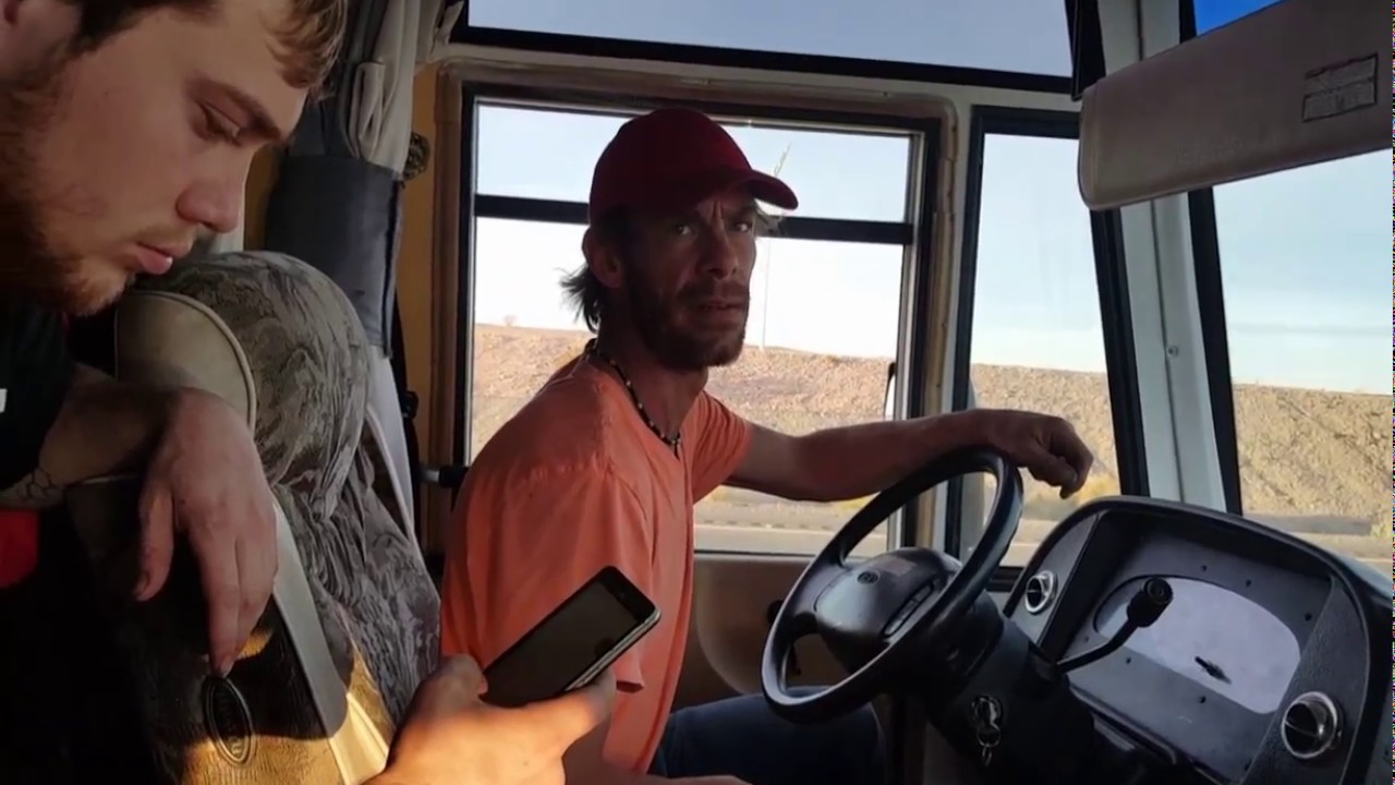 12 in an RV STUCK on side of Highway BROKE DOWN - YouTube