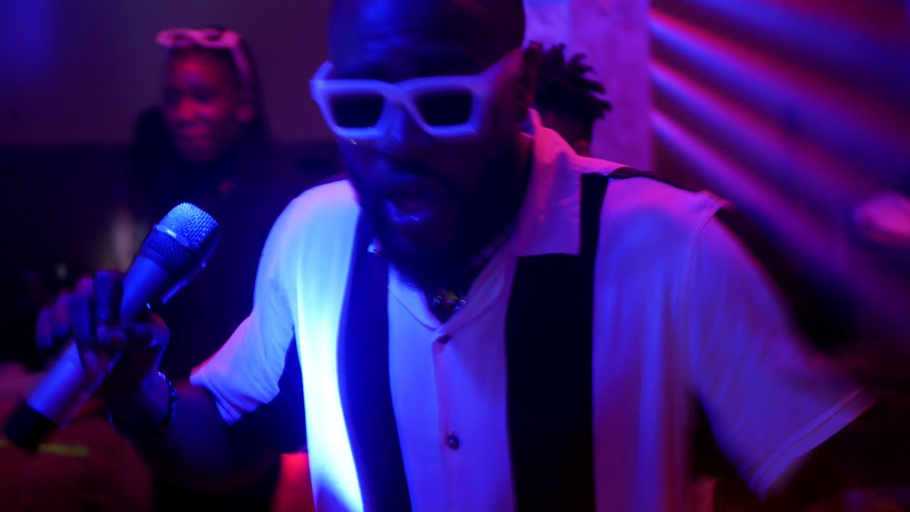 BOBO B - SARAPHINA show VIDEO SONG shut down - YouTube