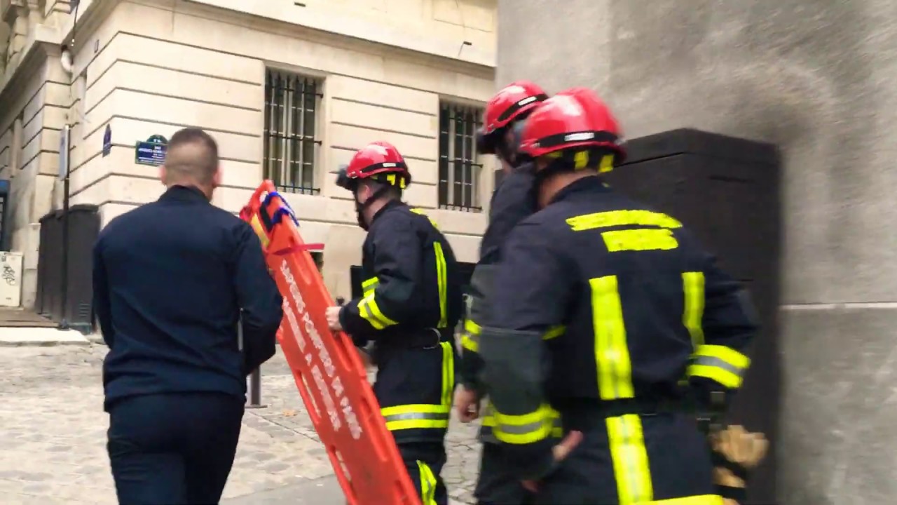 Paris firefighters learning to help - YouTube