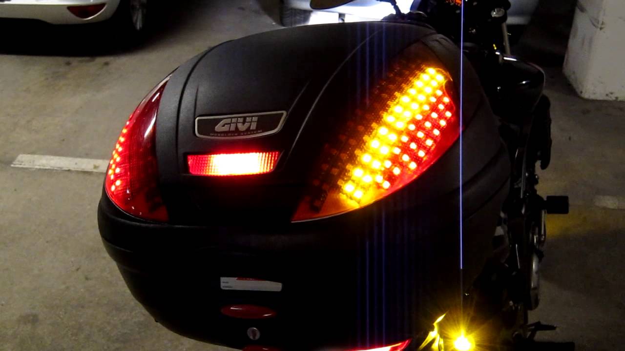 Showing my upgraded LED lighting on my Givi E370 - YouTube