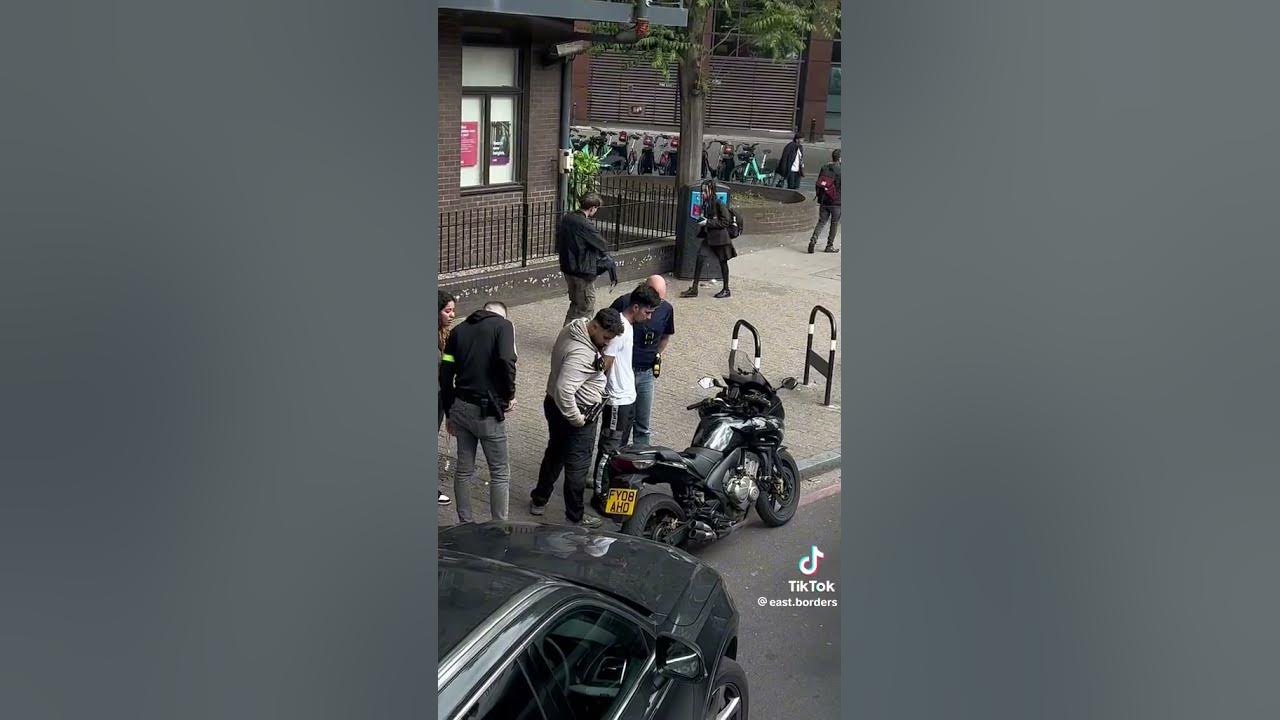 Phone Snatcher arrested in Elephant and Castle - YouTube