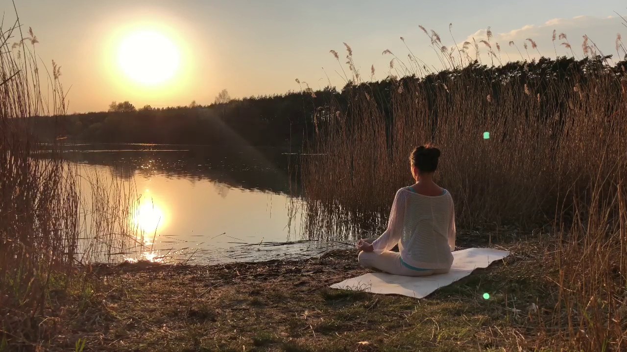 Yoga am See Ines Richter - YouTube