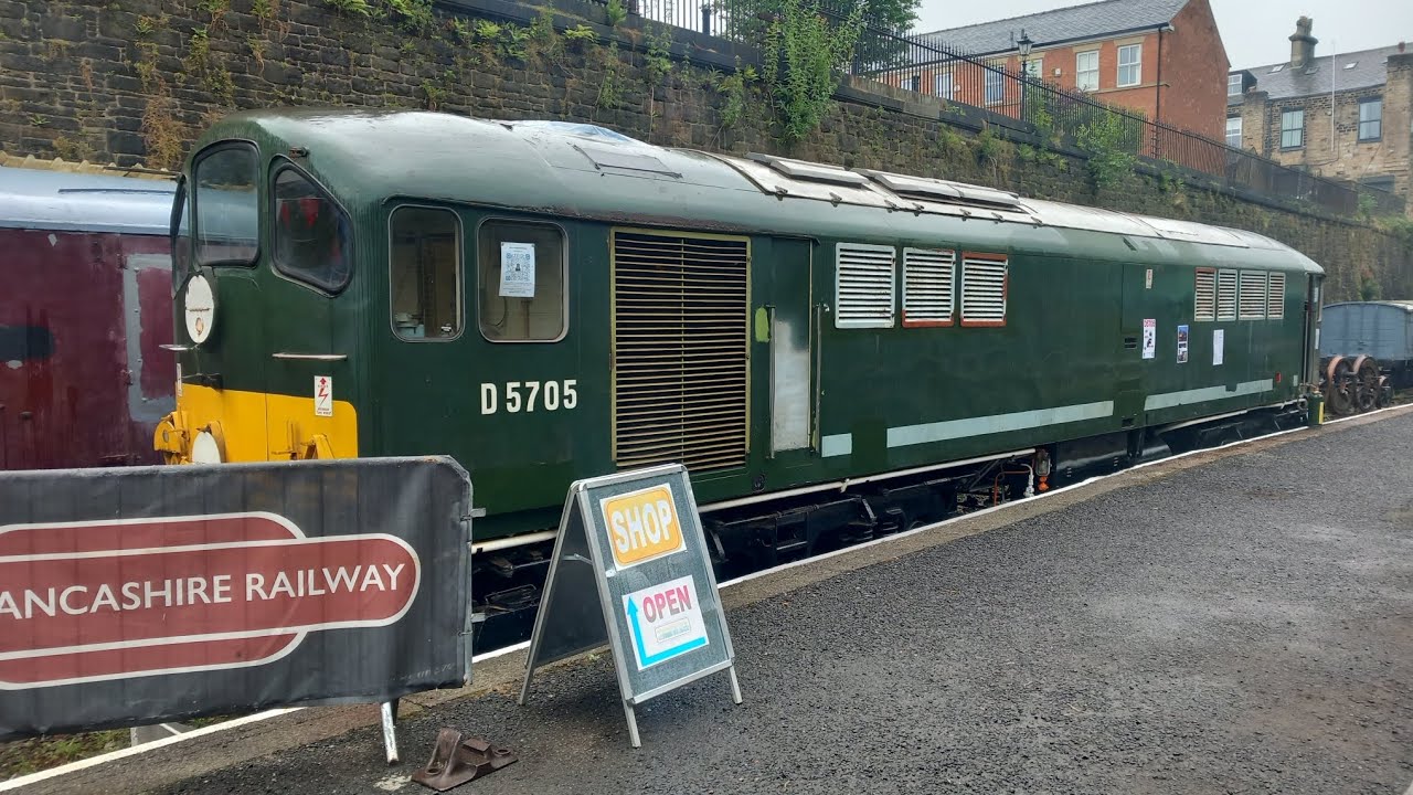 Inside Class 28 D5705 At Bury - YouTube