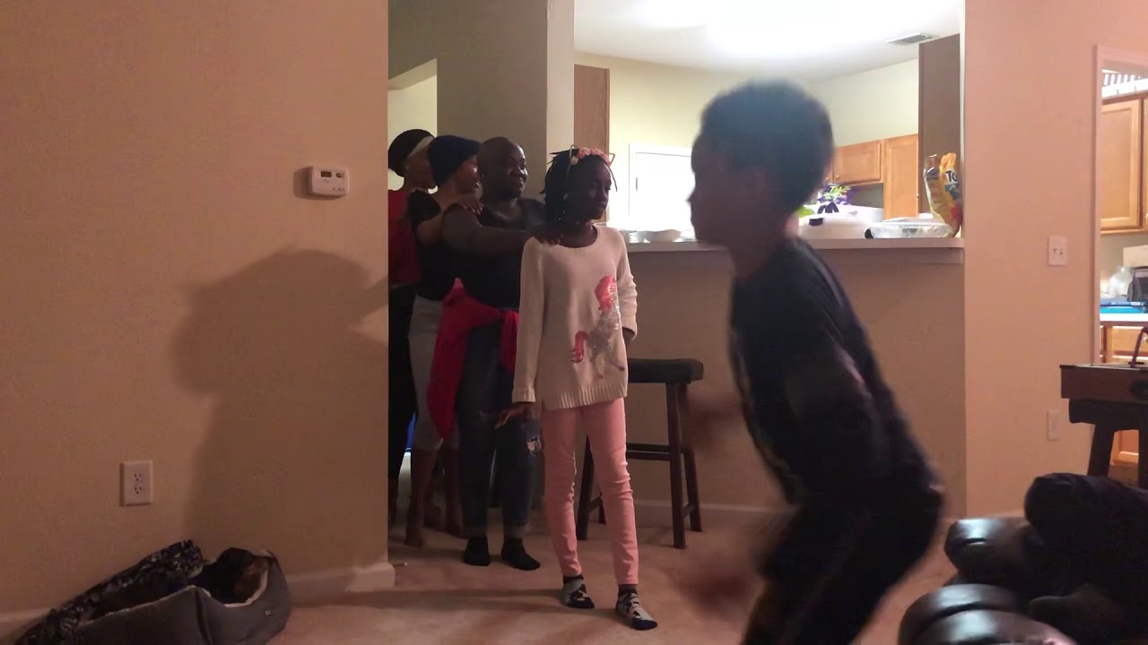Dance off girls - YouTube