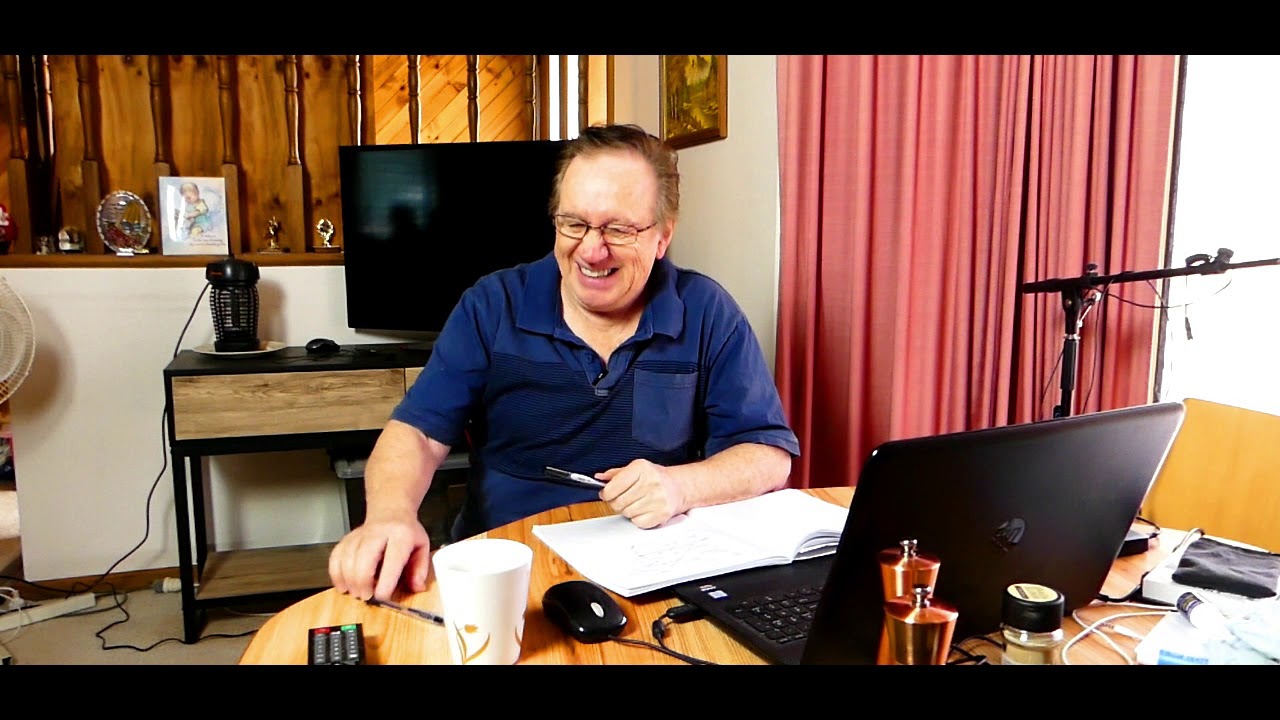 FRANK McKAY Its Monday and not much doing, The NBN is going in. - YouTube