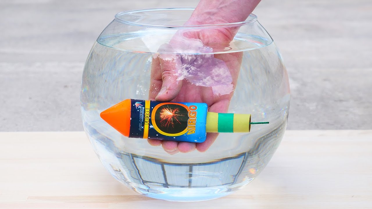 Experiment: XXL Rockets Underwater - YouTube