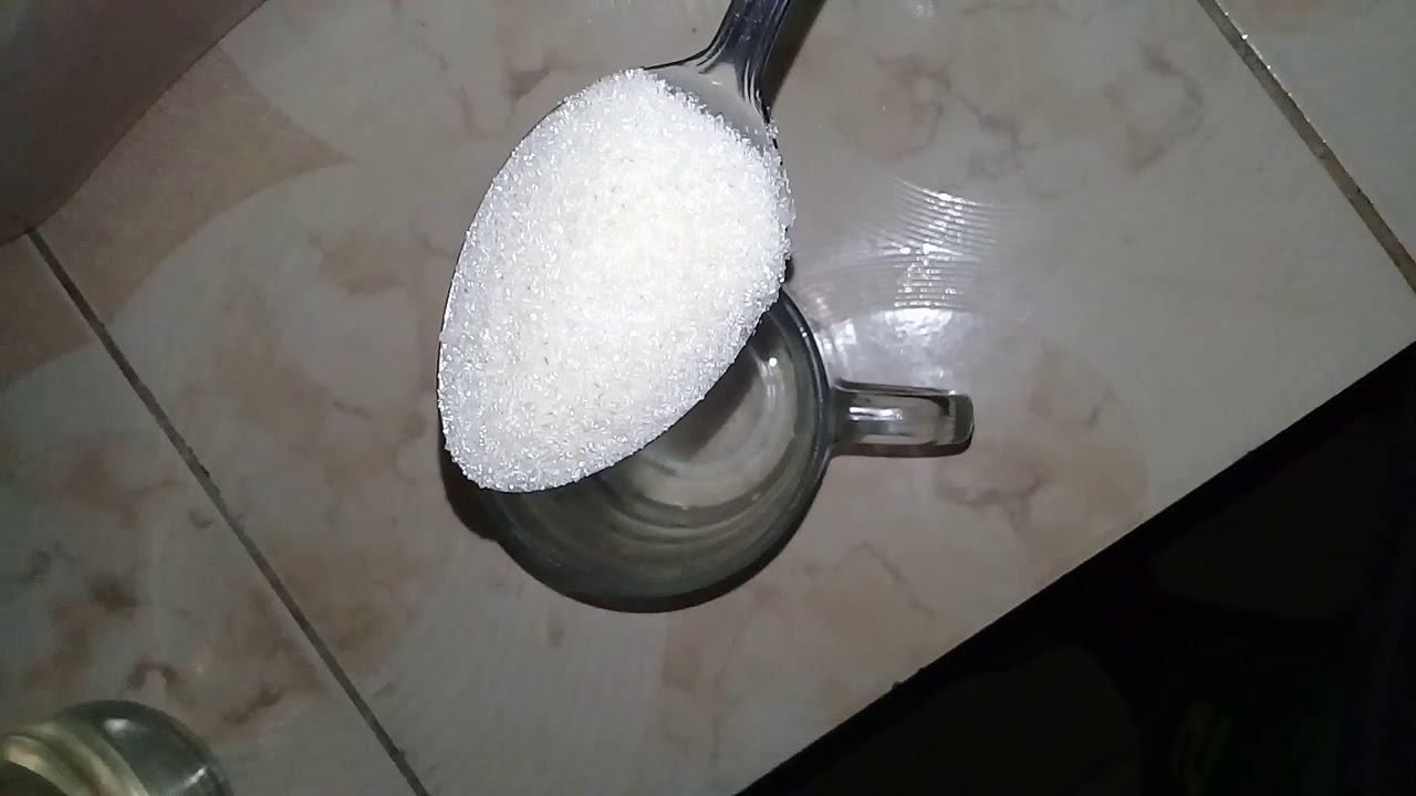Disolución de azúcar en agua fría,caliente y helada. - YouTube