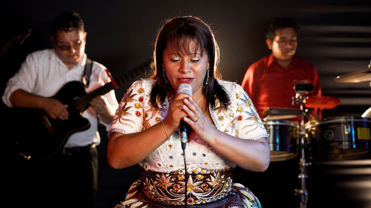 Yuly Lopez C "Cariñosita de sihuas" Tu Sufrirás (Video Oficial)Huayno ...