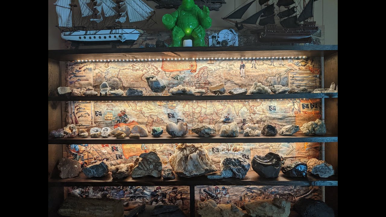 Display Rock Shelf and Digging Suit Upgrade! - YouTube