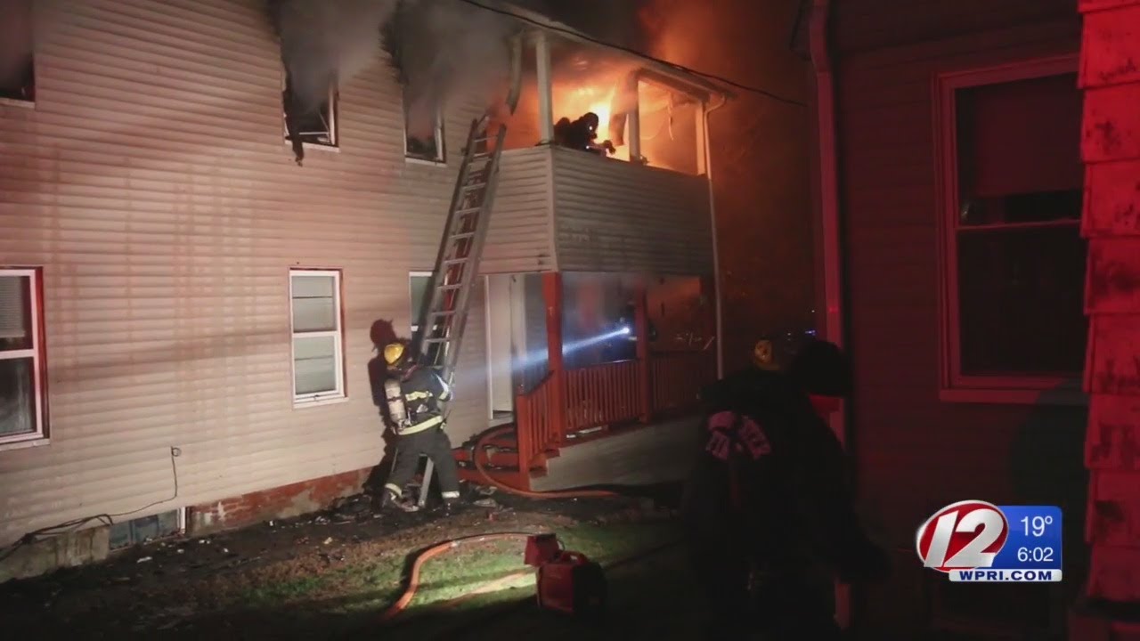 Worcester Fire Forces Residents Out Into Cold - YouTube