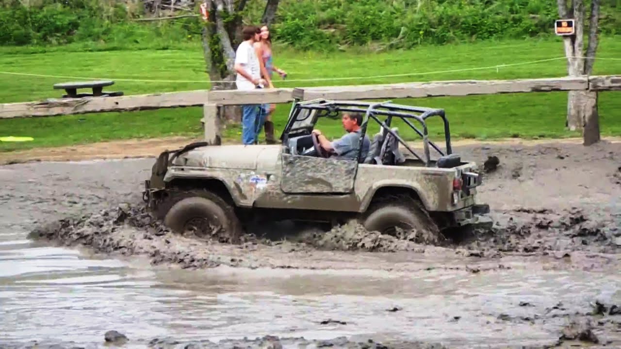 Old Jeep Mudding At Wolf Springs Mud Bog Spring 2015 - YouTube