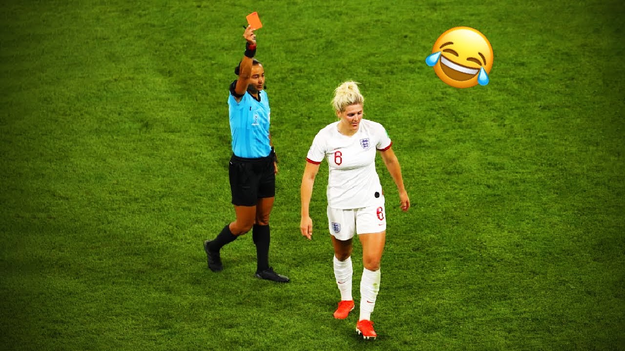 Funny Defending in Women's Football - YouTube