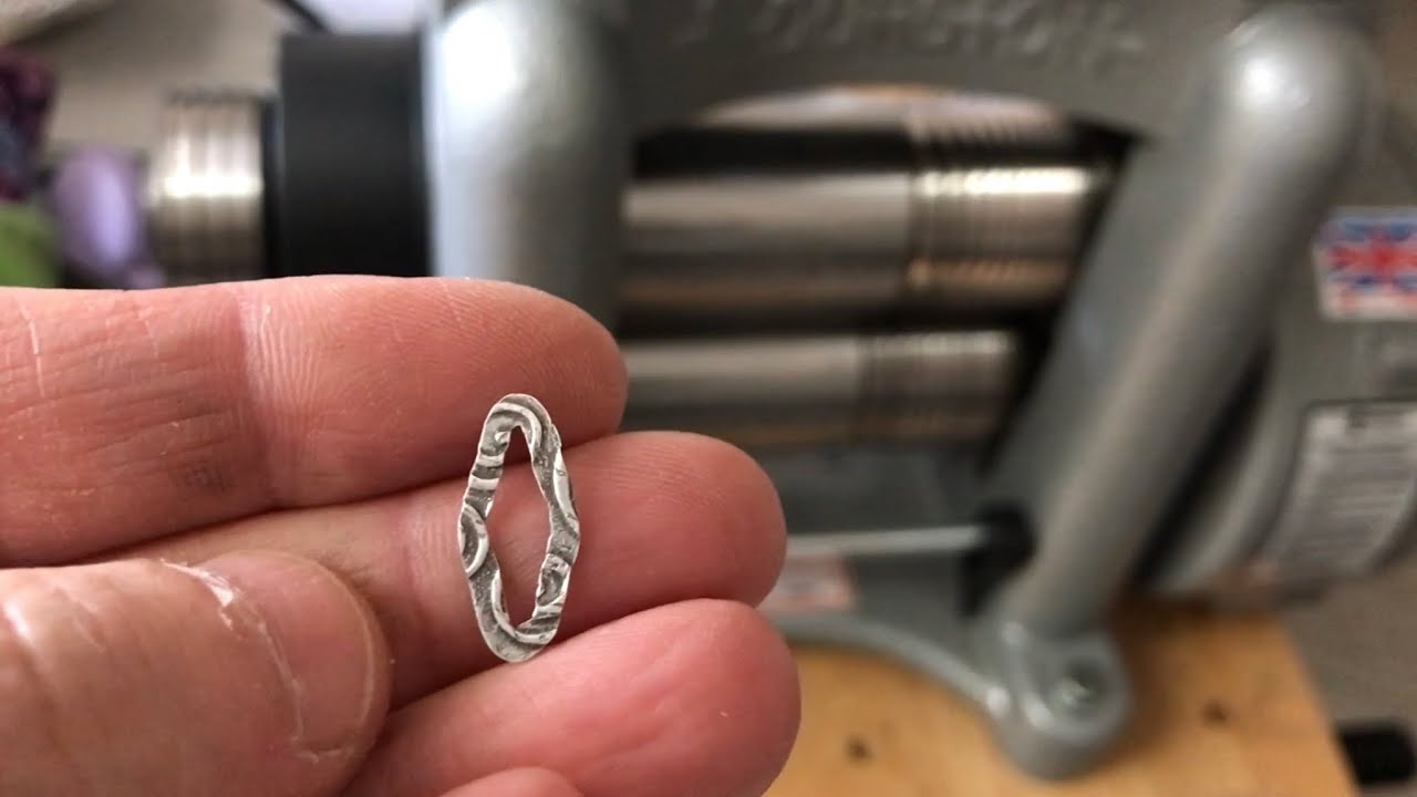 Adding a texture to Argentium Sterling Silver jump rings with your ...